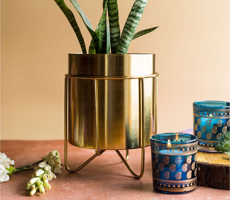 Gamla Stand: Buy Gamla Stand Designs Online in India @Upto 55% OFF