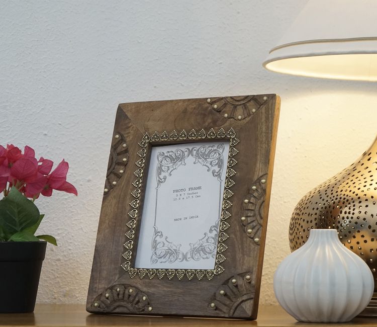 Photo Frames @Upto 70% off | 300+ Photo Frame Designs