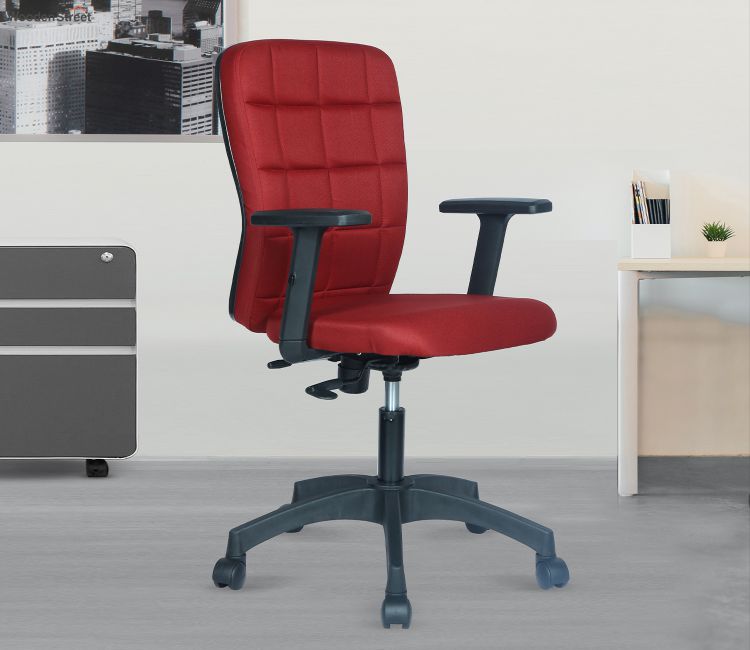 Buy Boss Chairs Up to 50% Off | Grab Your Deal Today!